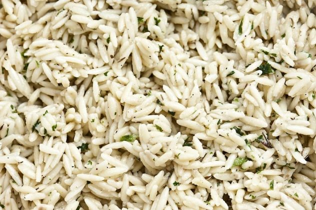 What Is Orzo? Difference Between Orzo and Rice - HeAll